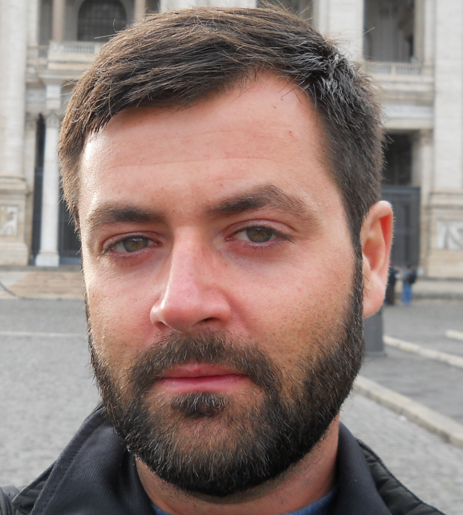 Echipa – Fundatia Danis